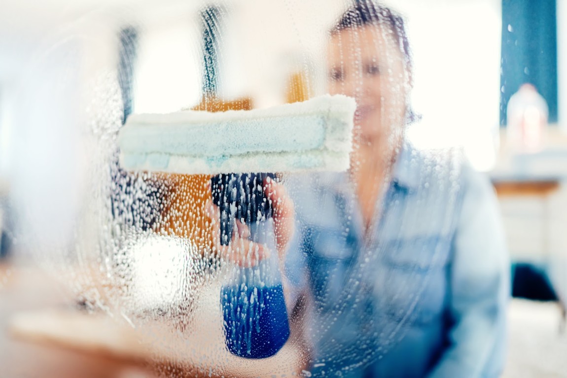 Best Way To Clean Windows Leaving Them Sparkling | Rightmove