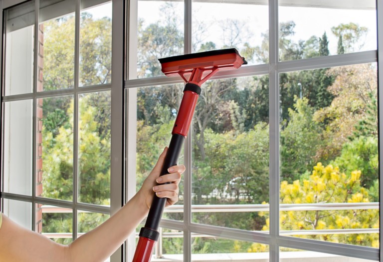 Best Way To Clean Windows Leaving Them Sparkling | Rightmove