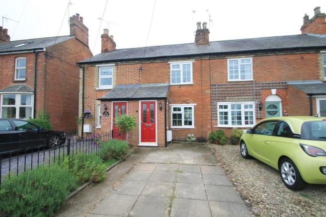 Buying my first home at 23 was my right move - Moving Stories - Rightmove