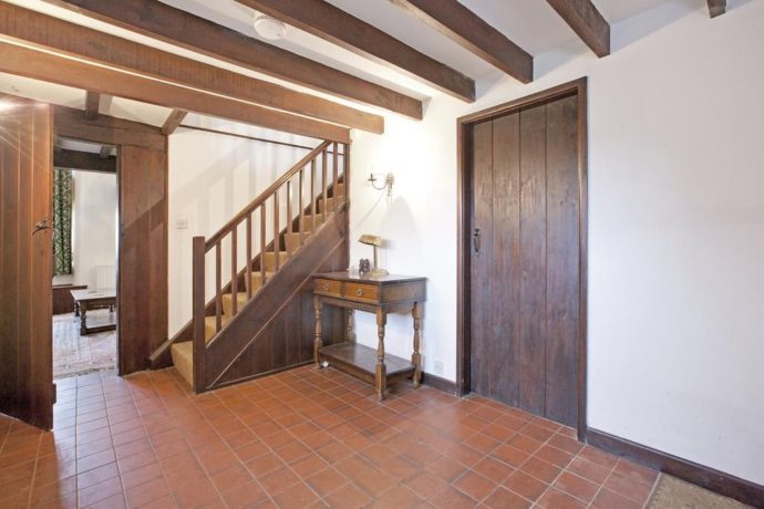 Fancy living in Sir Patrick Stewart’s home? We can 'make it so'!