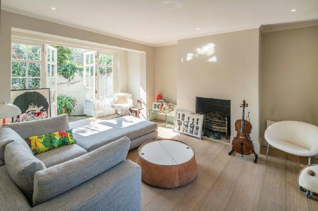 Fresh out of the oven - Jamie Oliver's former North London home