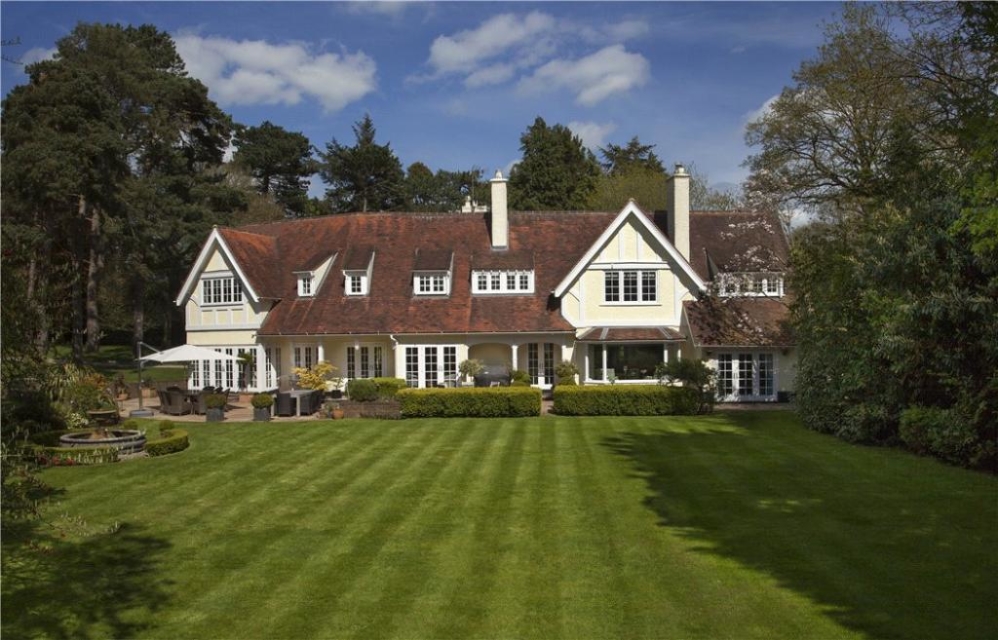 Seven stunning country houses
