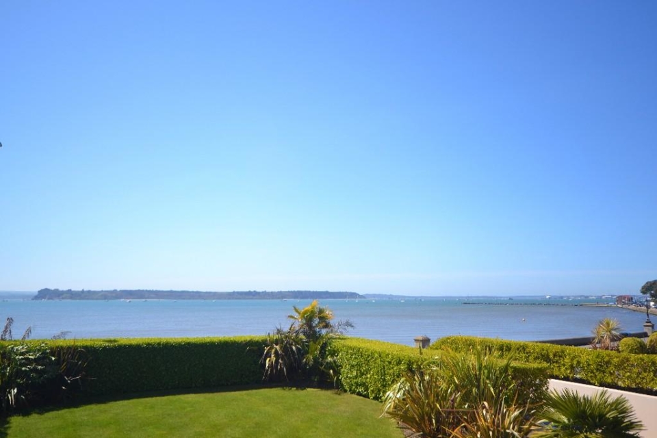 Eight homes with a sea view