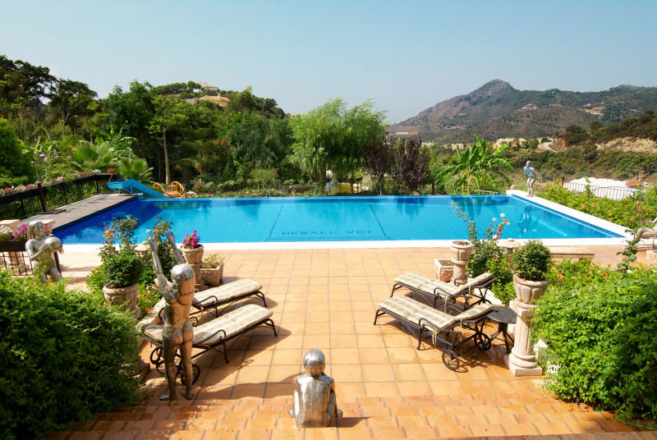 This month's best overseas homes