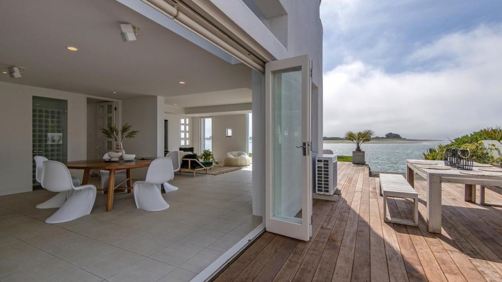 The best overseas homes listed for sale