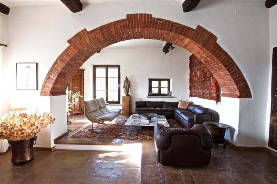 Explore these five beautiful overseas homes