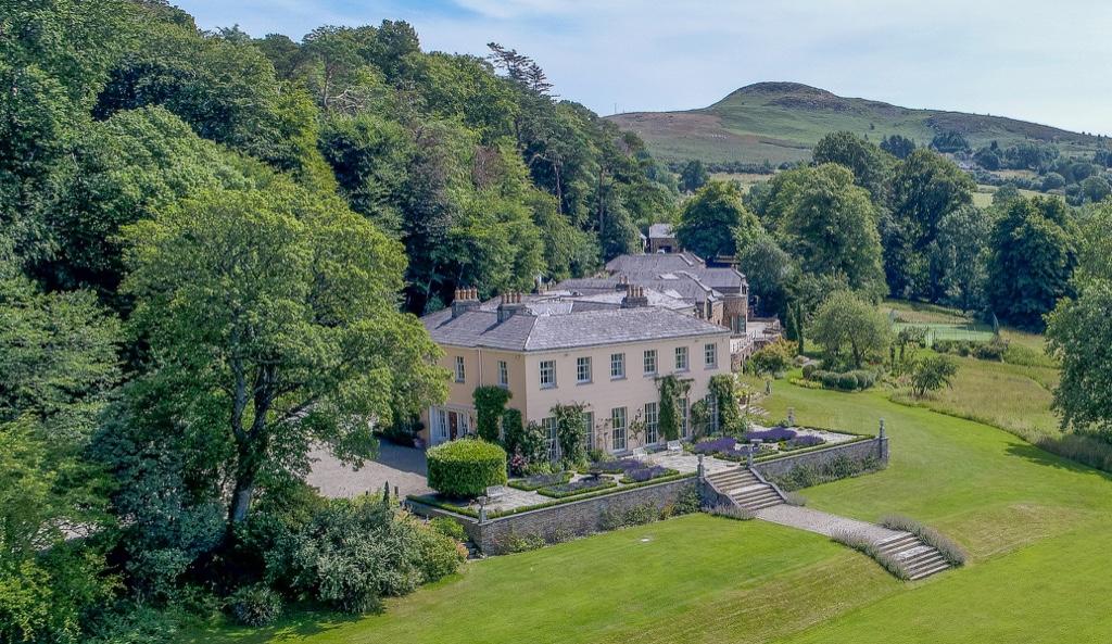 Step inside Chris de Burgh’s Irish mansion