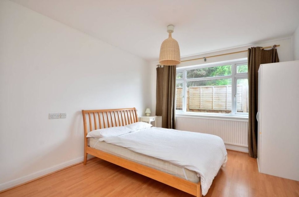 Tour the house used on TV show Taskmaster