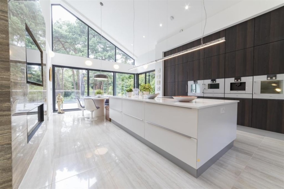 Amazing kitchens we'd love to bake in