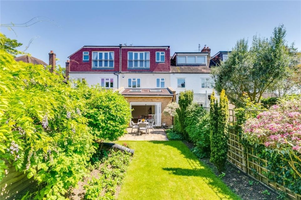 Rental searches for homes with gardens rise