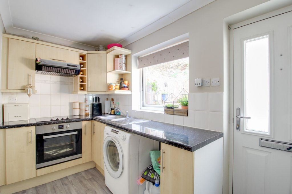 The terraced house without a front door