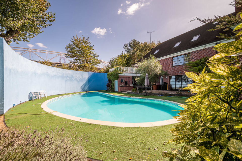 The Big Breakfast house is up for sale