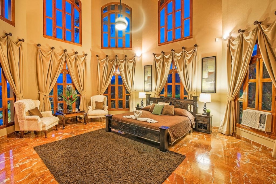 Five beautiful beachside homes from around the world | Property news