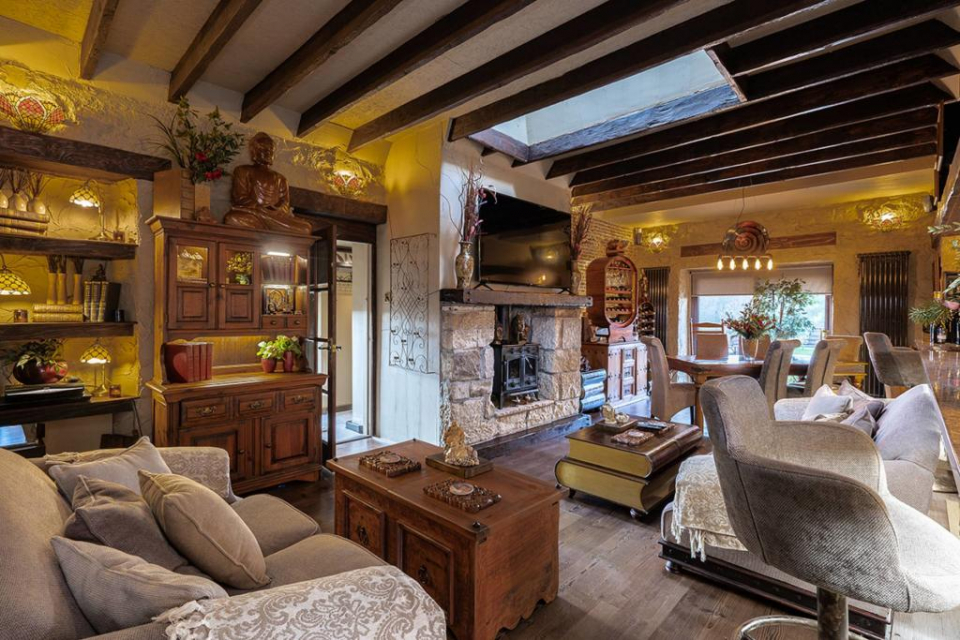 Love Island star Anton Danyluk's £2.5m ranch in Scotland is for sale ...