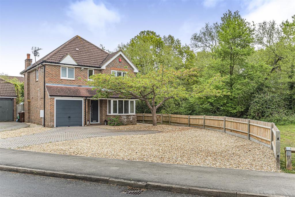 Buyers are already on board with homes near Elizabeth line stations ...