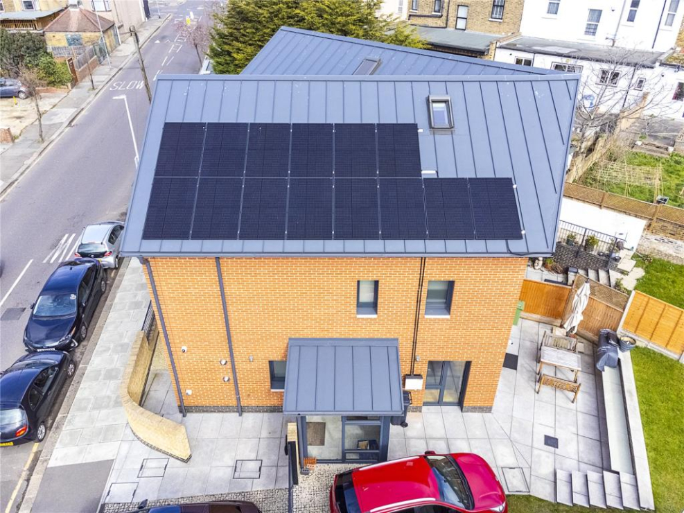 Which green features do homes with high EPC ratings have? | Property news