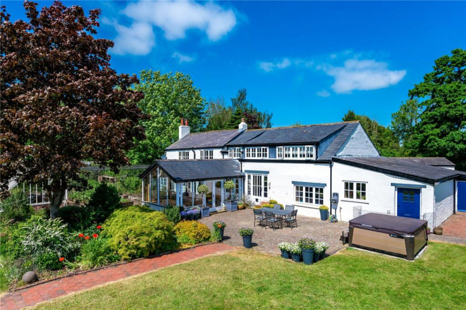 5 ace homes for tennis fans | Property news