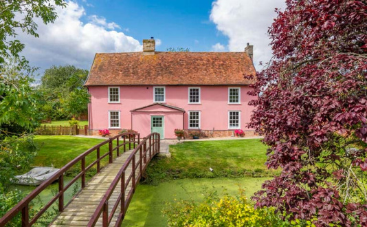 6 perfectly-pink homes for sale | Property news
