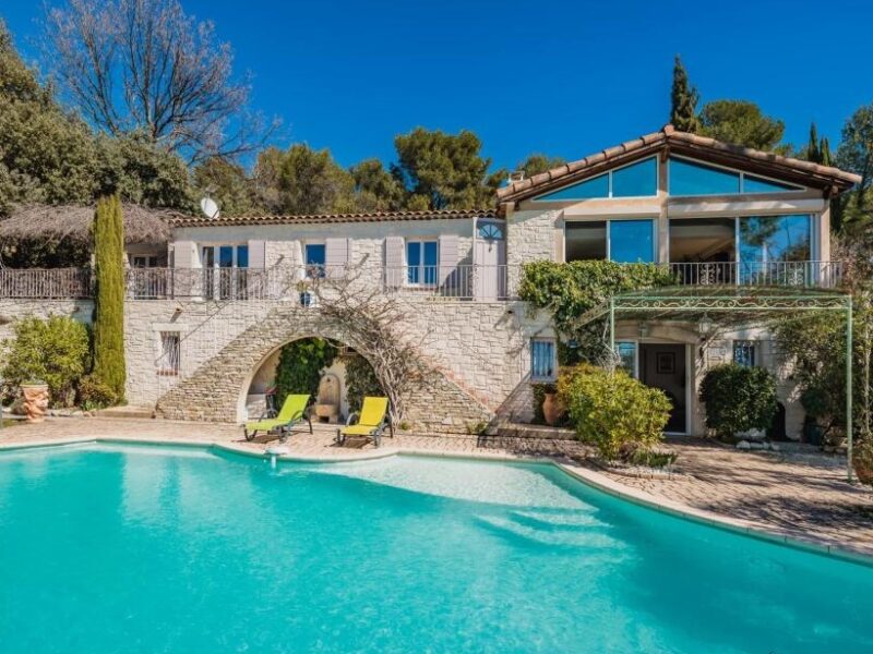 RM Lourmarin - Rightmove Overseas Property